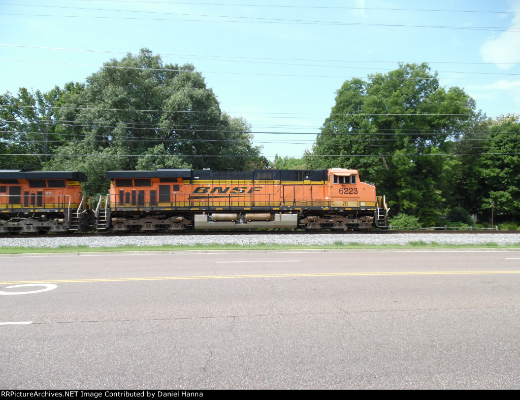 BNSF 6223